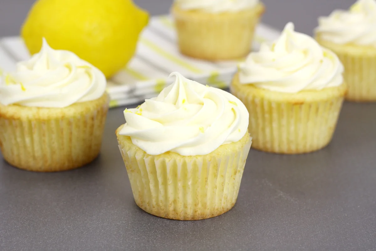 Simple Steps To Prepare Lemon Cheesecake Cupcakes At Your Place ...