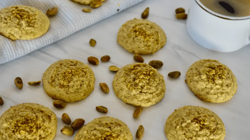 Tasty Pistachio Biscuits Recipe - feastfulcuisine.com