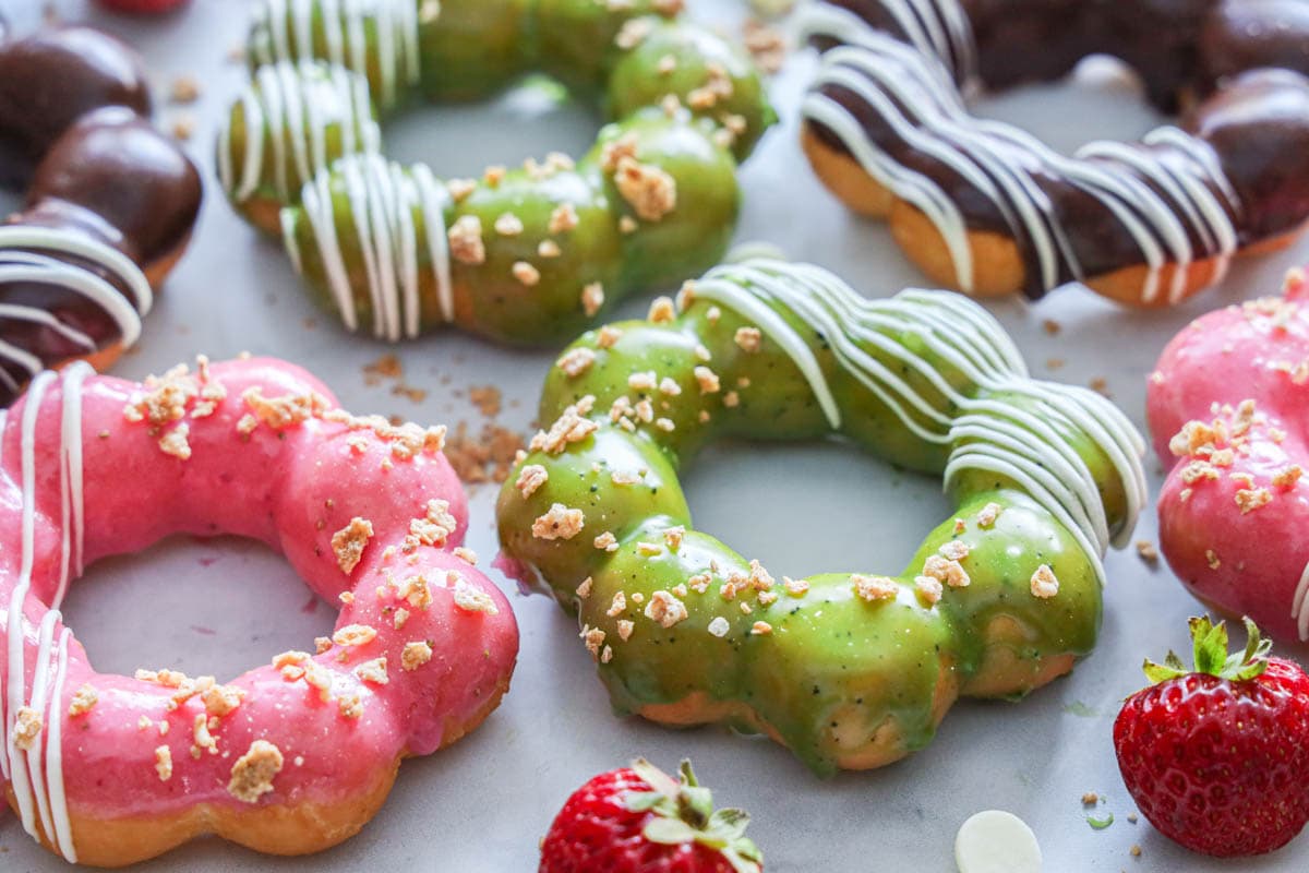 The Greatest Mochi Donuts Recipe (VIDEO) - feastfulcuisine.com