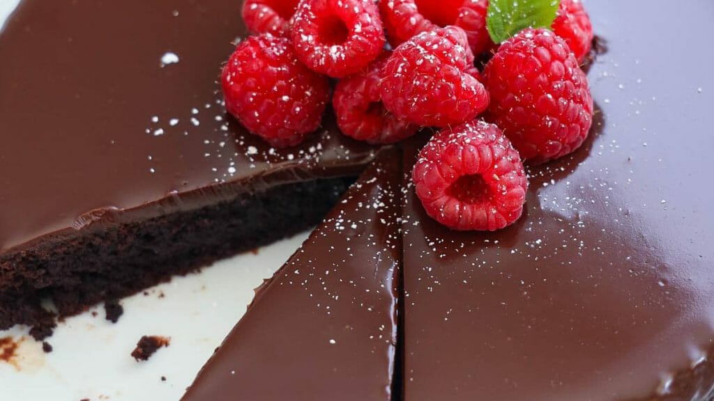 Decadent Chocolate Cake without Flour - feastfulcuisine.com