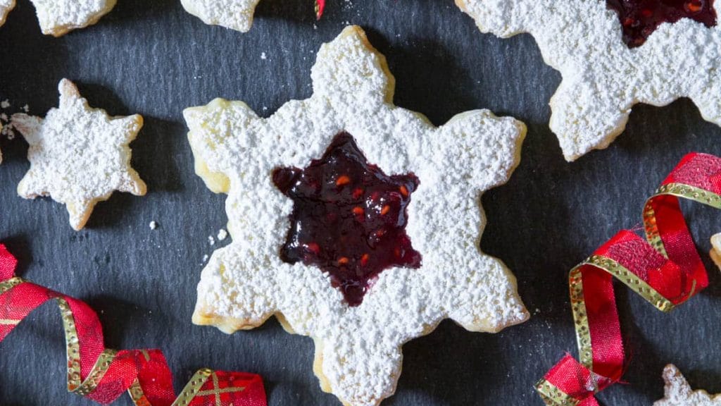 Raspberry Jam Linzer Biscuits - feastfulcuisine.com